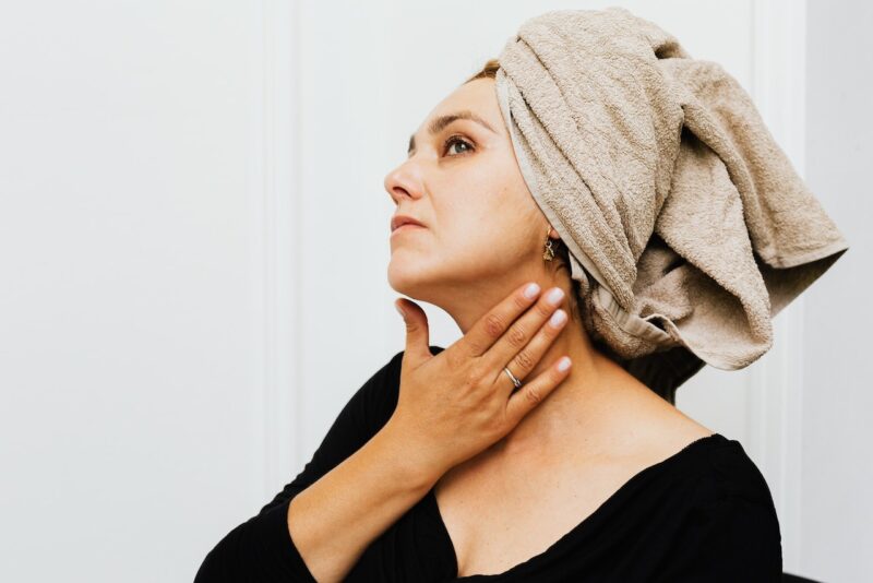 5 Tips To Get Younger-looking Skin Like A Model - Fashion on a Curve